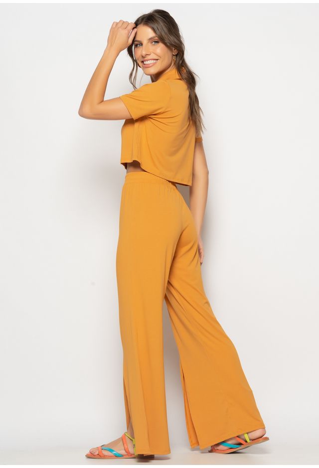 Conjunto Cropped Golão E Calça Fenda Frontal Malha Salvatore Caramelo ...