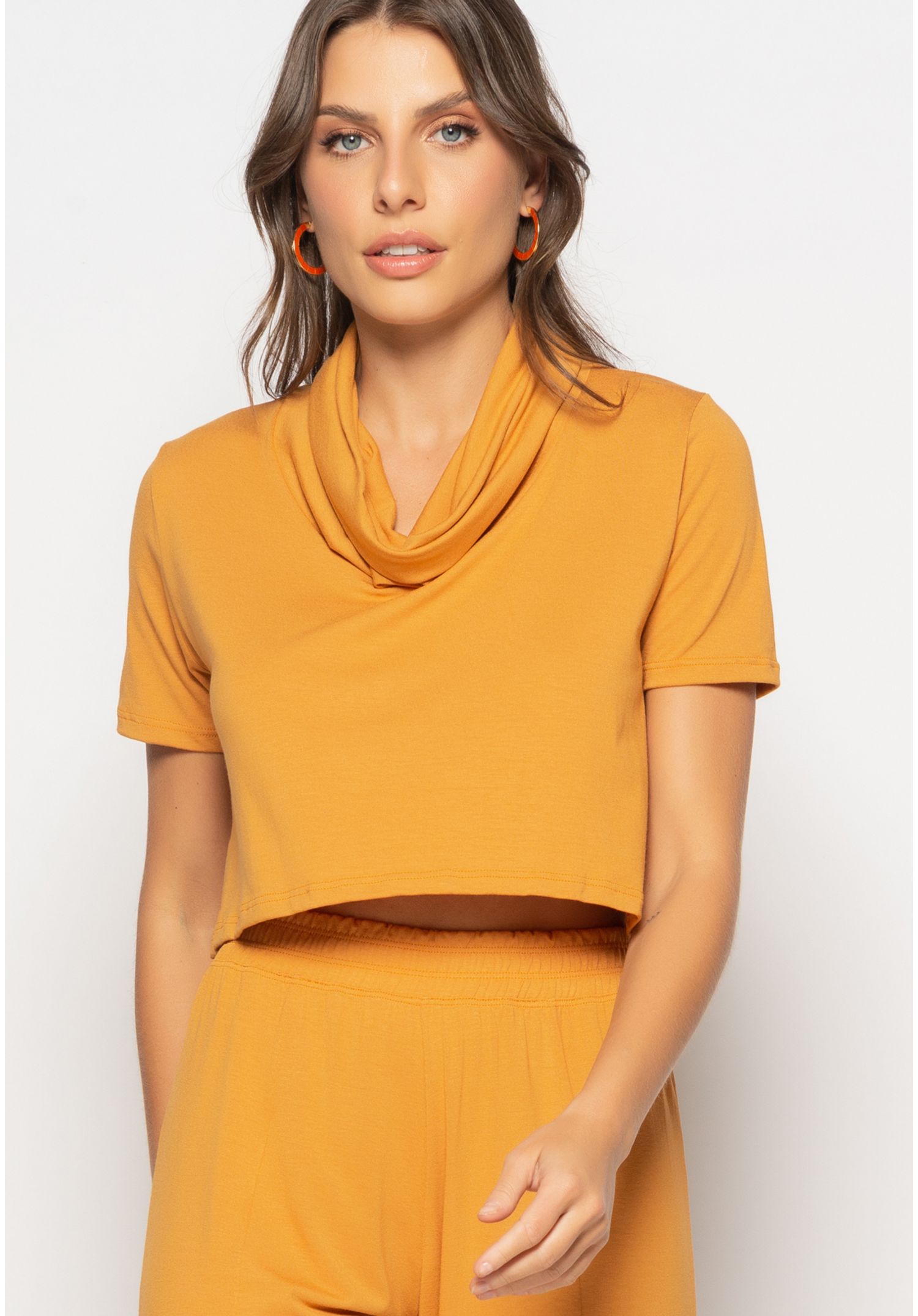 Conjunto Cropped Golão E Calça Fenda Frontal Malha Salvatore Caramelo ...